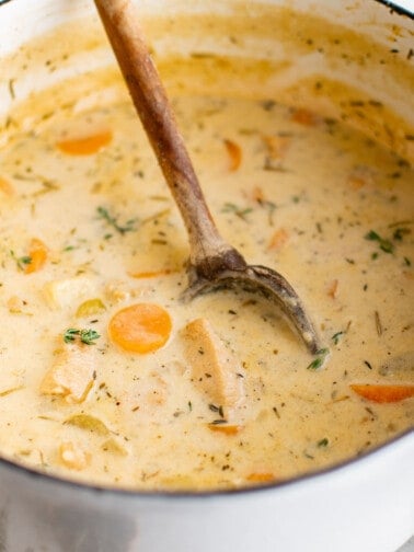 Crockpot Queso Chicken - The Salty Marshmallow